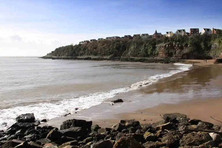 15 Top Beaches Near Cardiff, Wales (+ Best Beach in Cardiff)