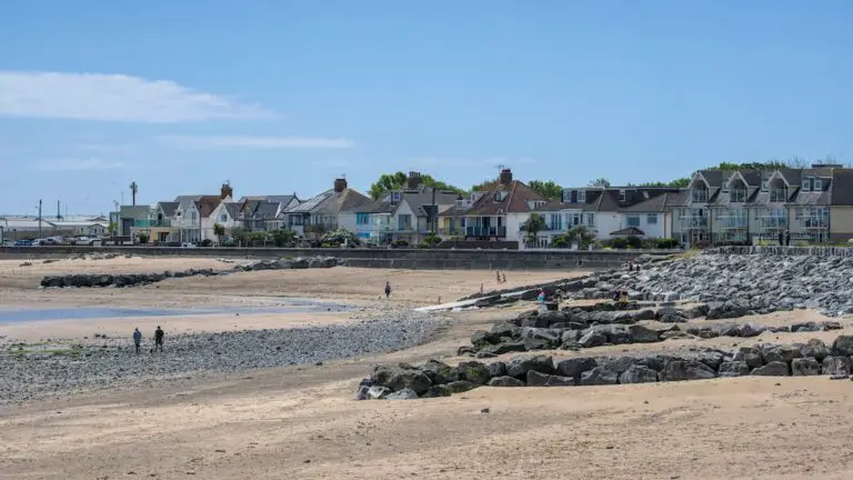 15 Top Beaches Near Cardiff, Wales (+ Best Beach in Cardiff)